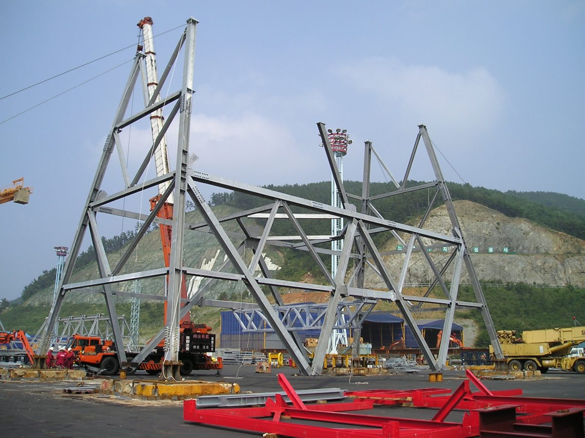 th54 - Derrick Services (UK) Ltd